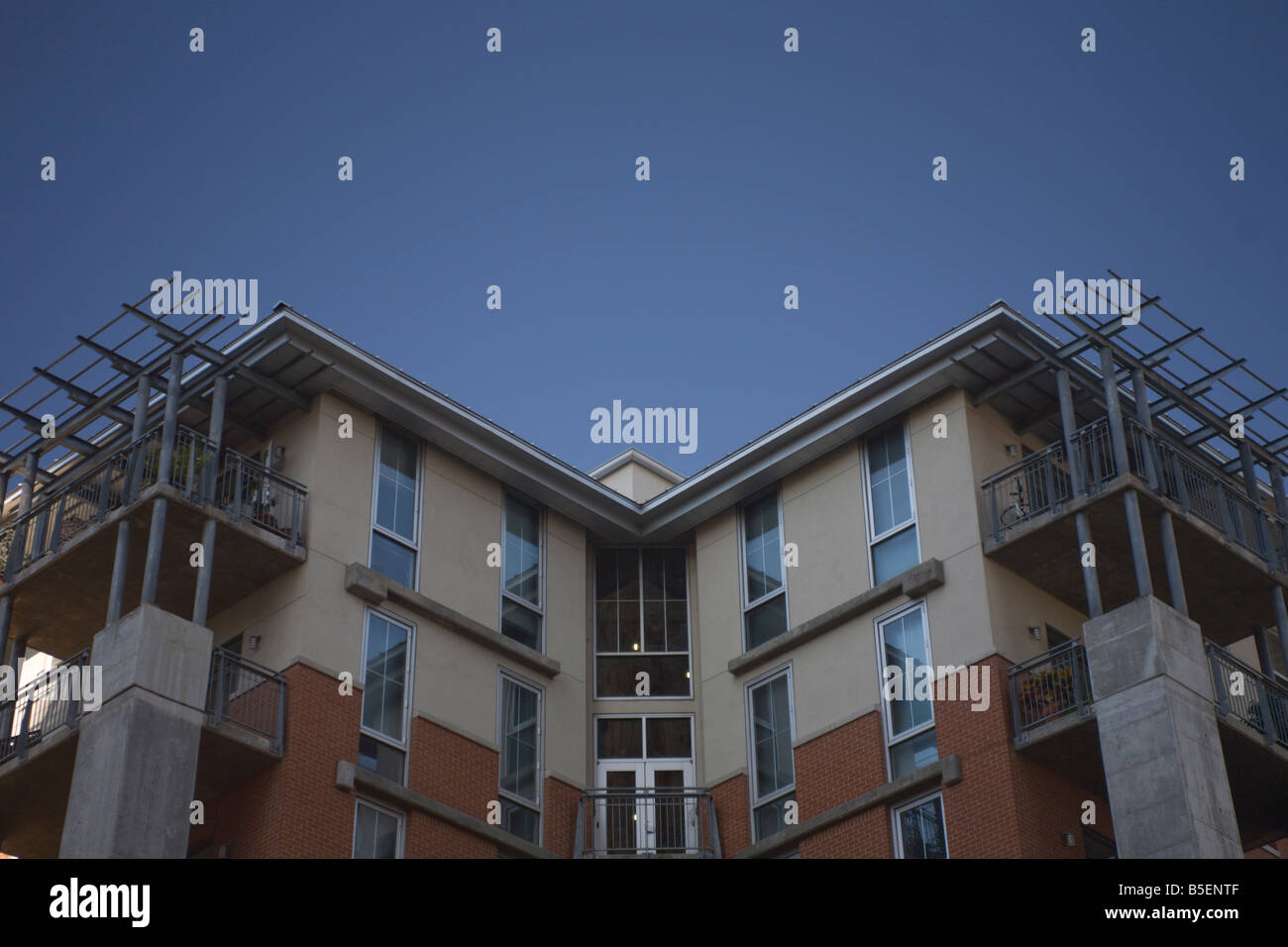 Angles structure architecture hi-res stock photography and images - Alamy