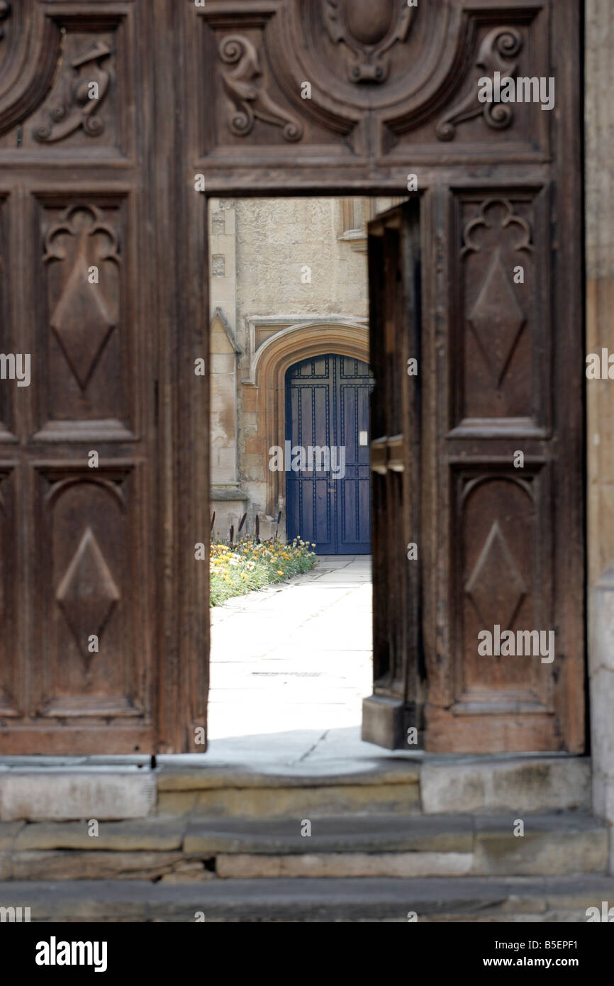 Oxford college doors hi-res stock photography and images - Alamy