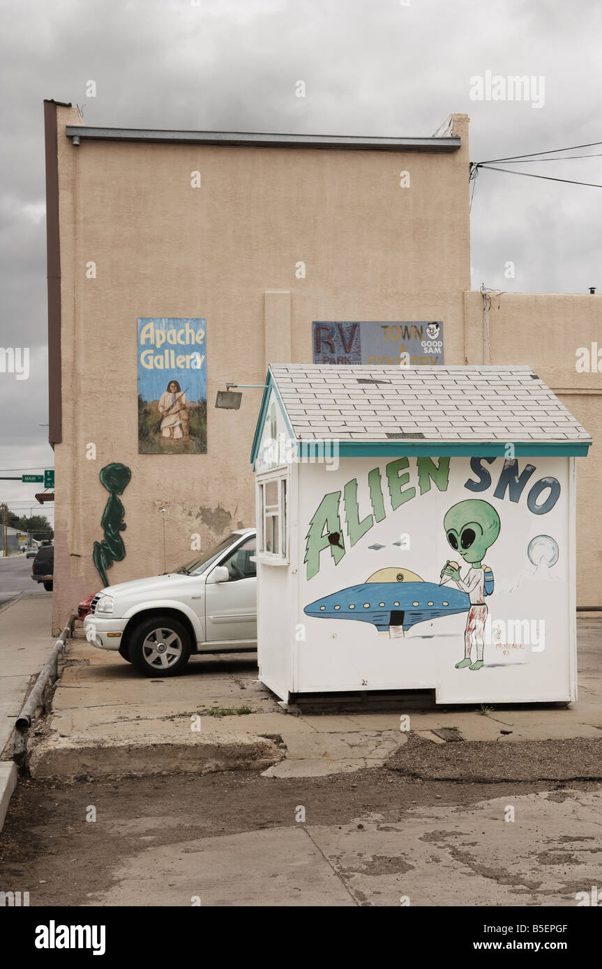 Alien parking hi-res stock photography and images - Alamy
