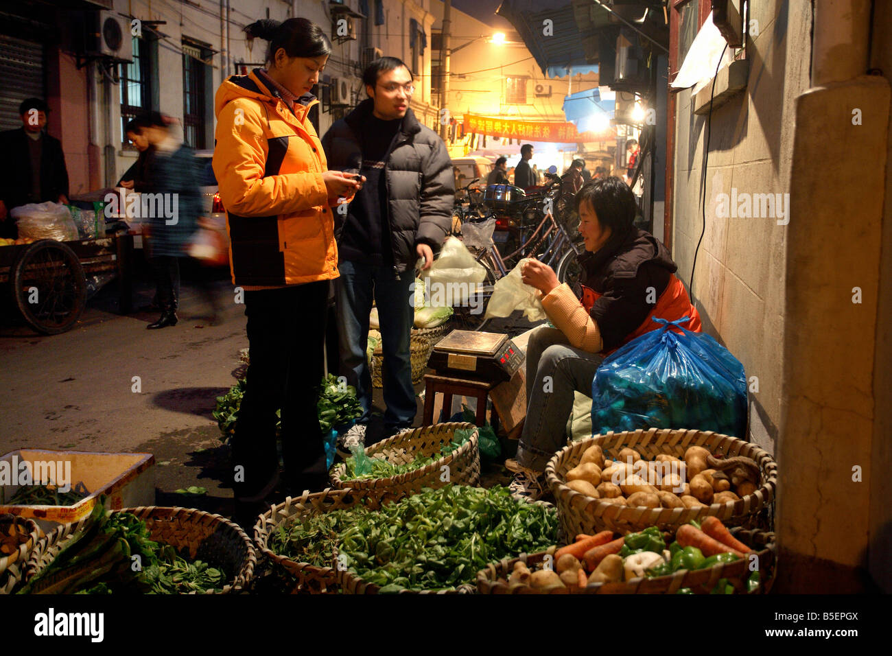 A street market in Shanghai, China Stock Photo - Alamy
