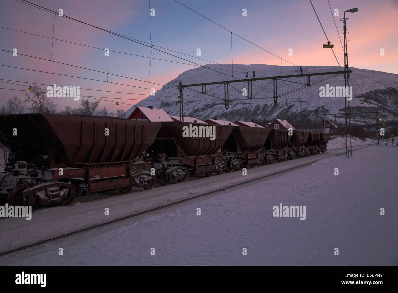 Iron ore train Stock Photo - Alamy