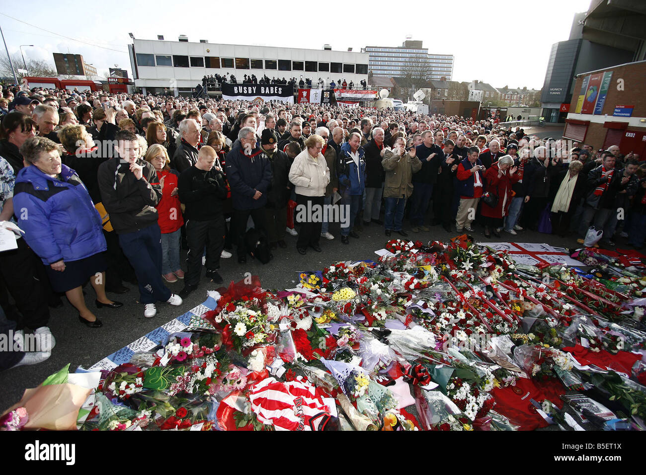 50th anniversary of munich air disaster hi-res stock photography and ...