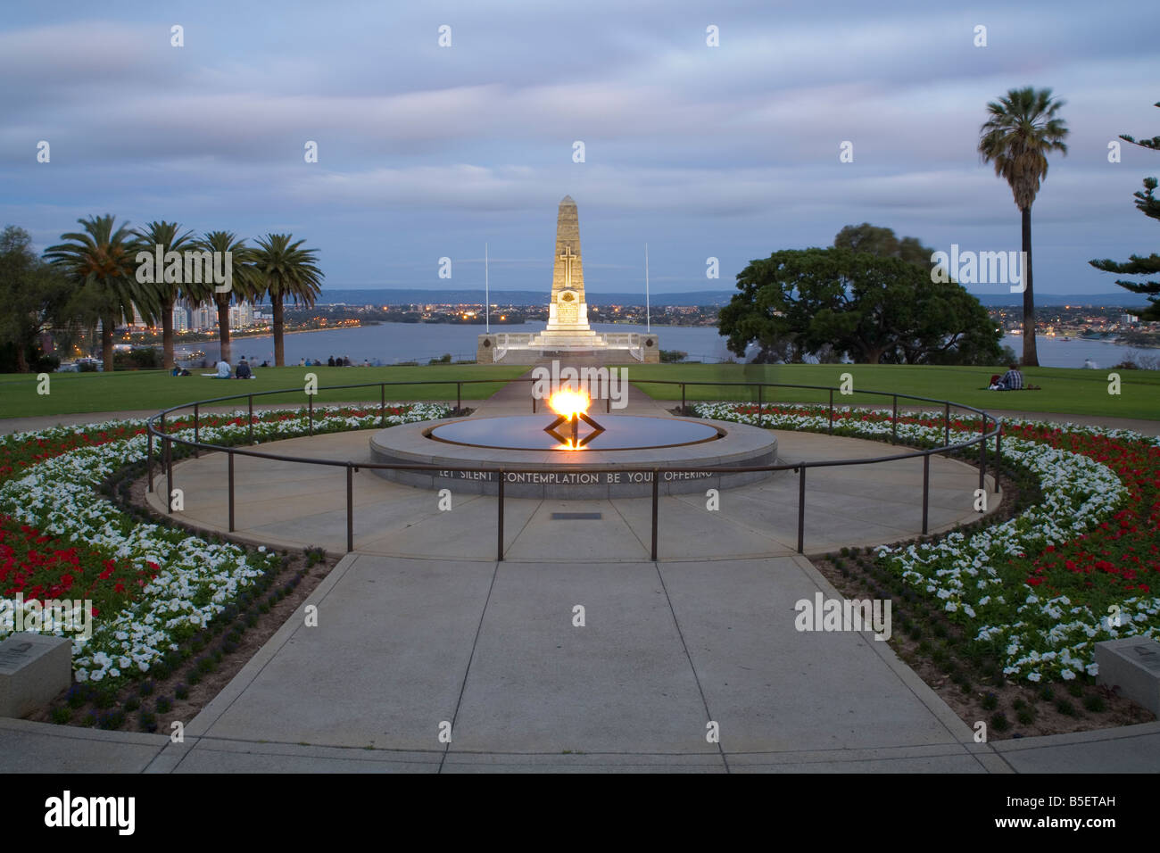 Kings Park war memorial and eternal flame of remembrance, Perth ...