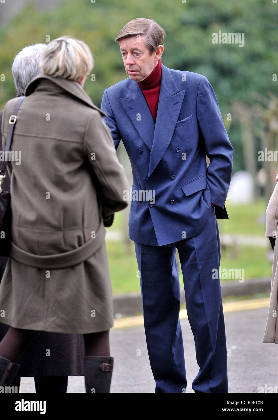 Henry Kelly arriving for Jeremy Beadle s funeral today in Finchley ...