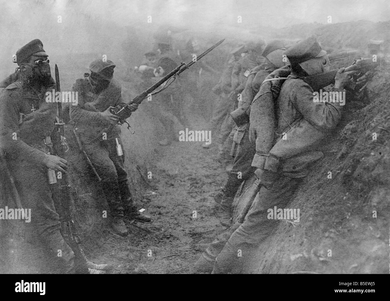 World war 1 trench gas masks hi-res stock photography and images - Alamy