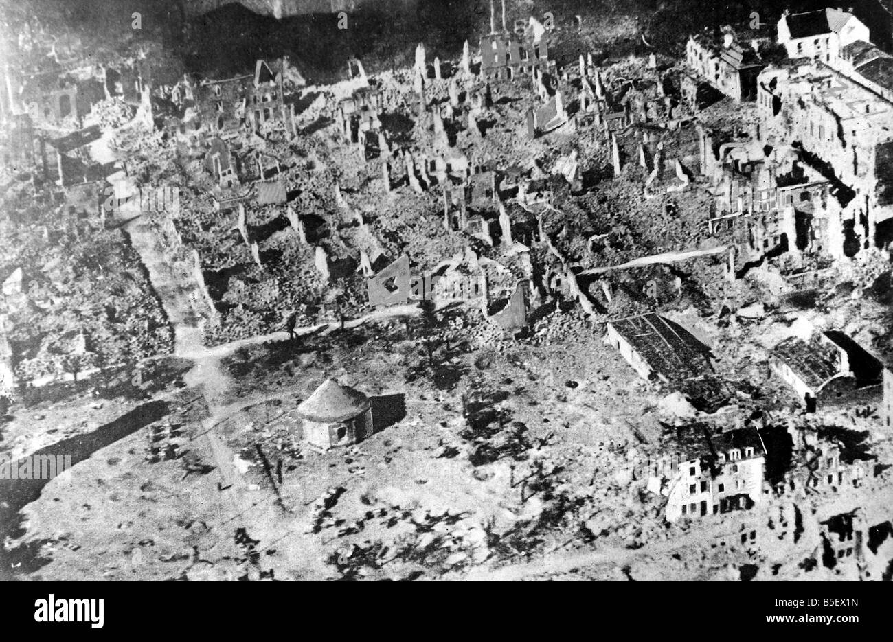 With the onset of trench warfare from Sept. 1914 on the Western Front ...