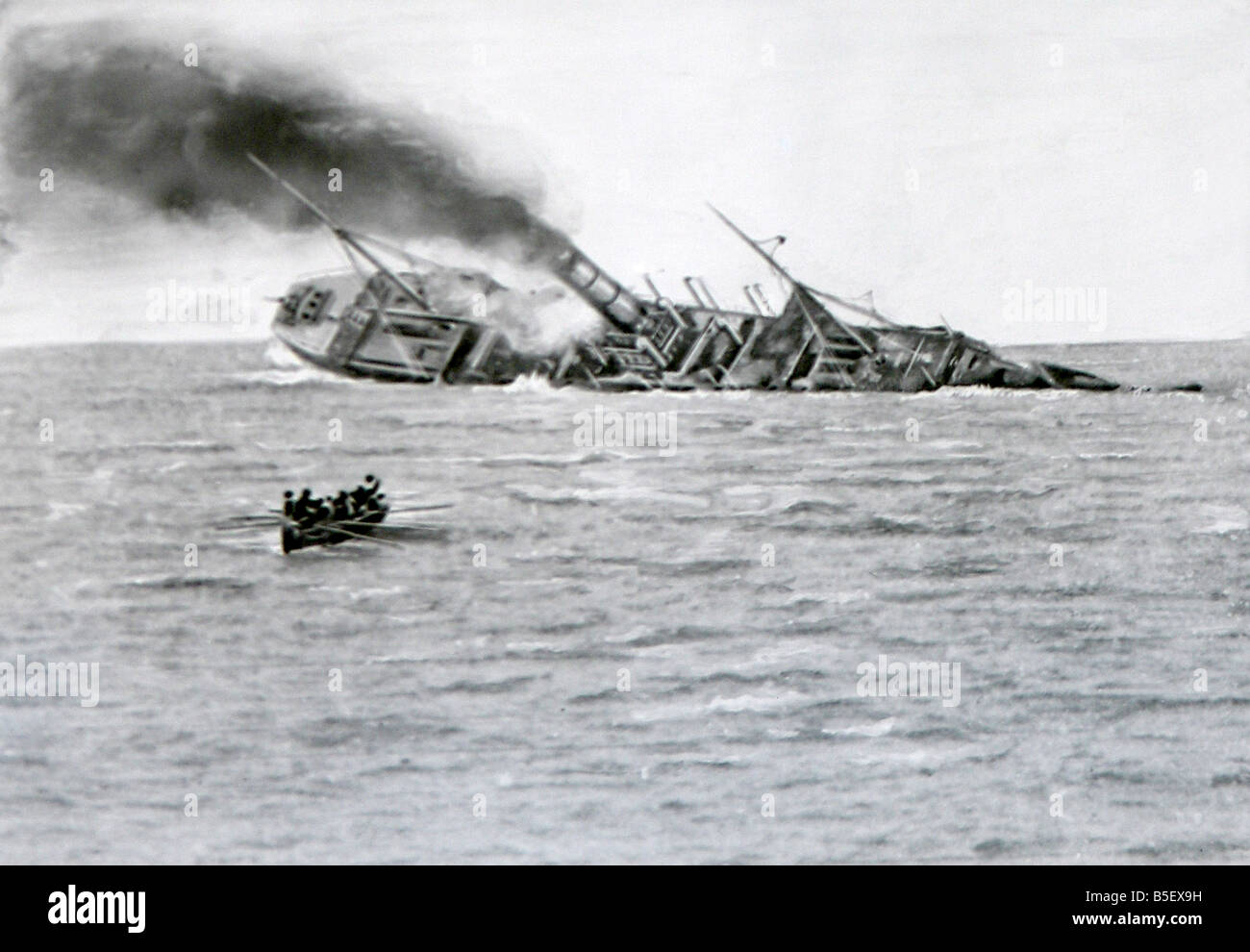 The torpedoed liner Justicia goes down. 28th July 1918 OP732F Stock ...