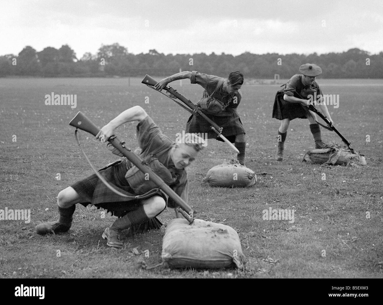 British Soldiers from an unknown Scottish regiment bayonet charging ...