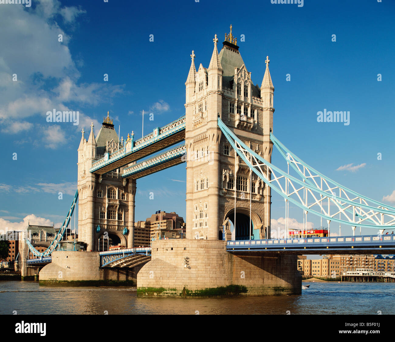 The london tower hi-res stock photography and images - Alamy