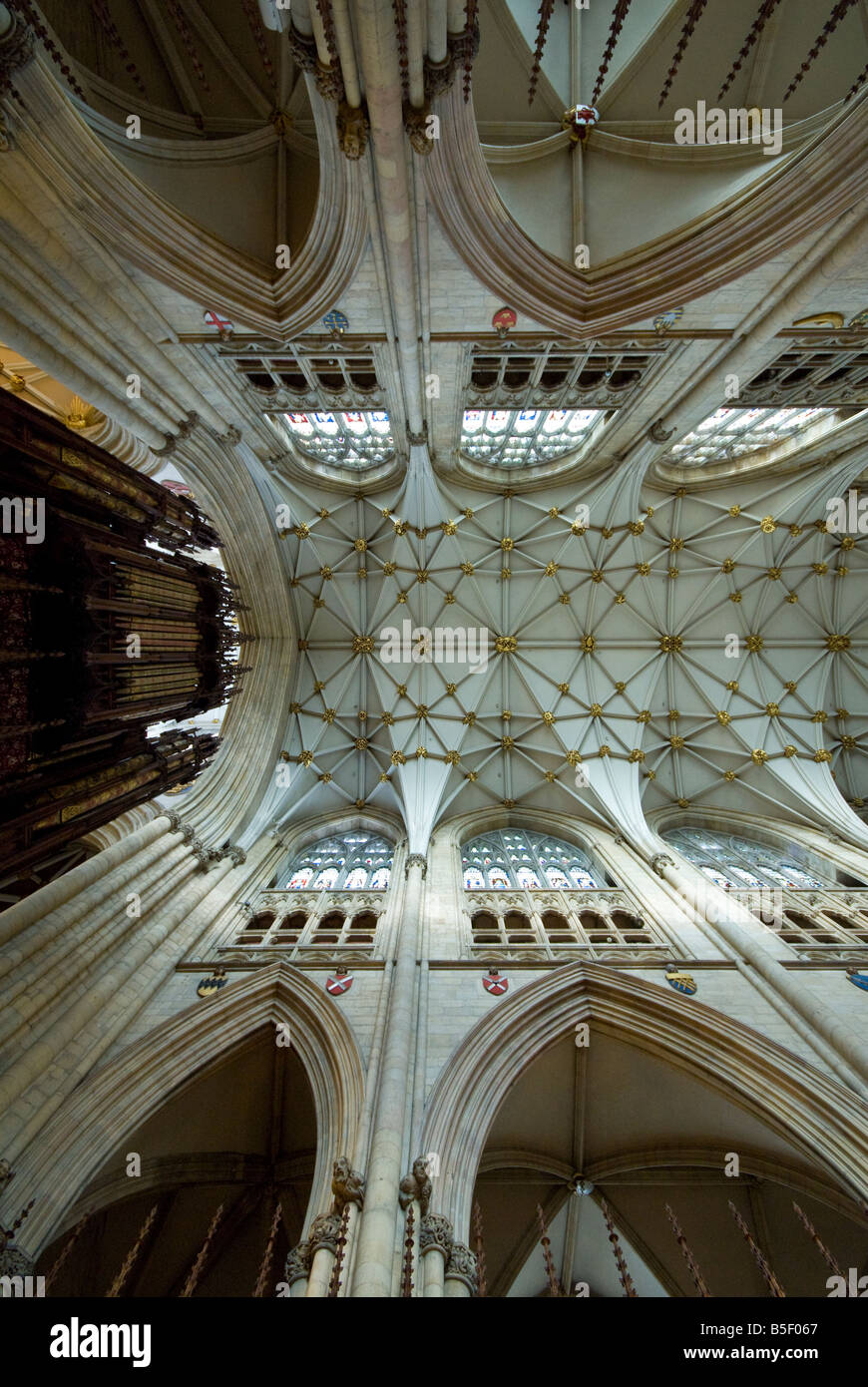 York Minster Interior Stock Photo - Alamy
