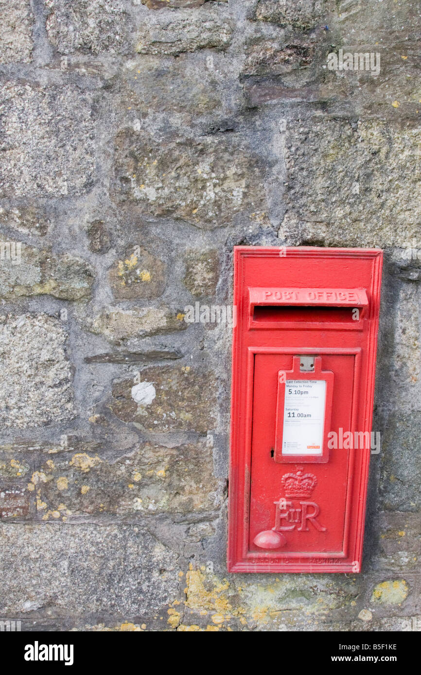 lone letter box built into the wall in leyburn, yorkshire, england ...
