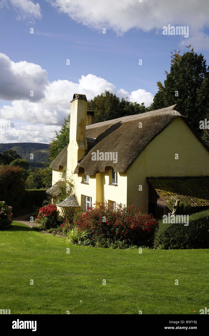 Selworthy cottages hi-res stock photography and images - Alamy