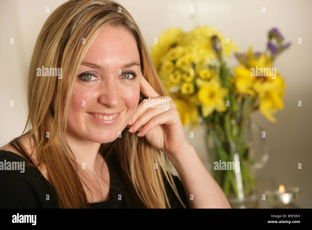 NEVILLE WILLIAMS BIRMINGHAM 3 3 08 MIRROR GINA BORMAN PICTURED AT HOME ...