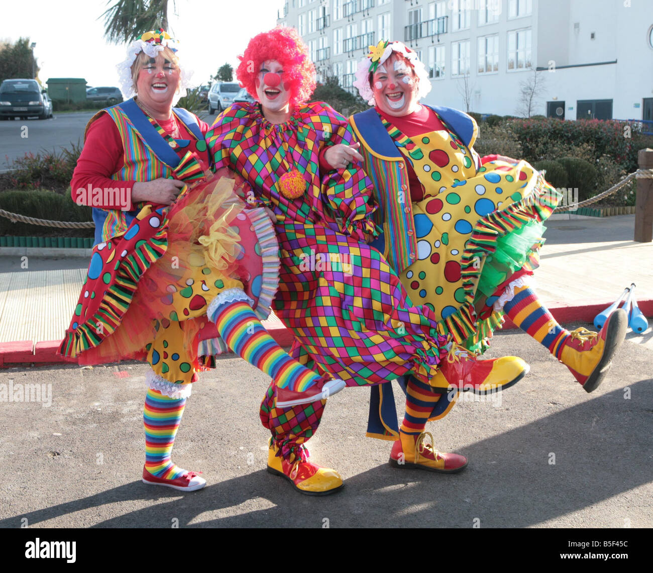 mirror reporter beth nell as a clown at butlins clown convension bognor ...