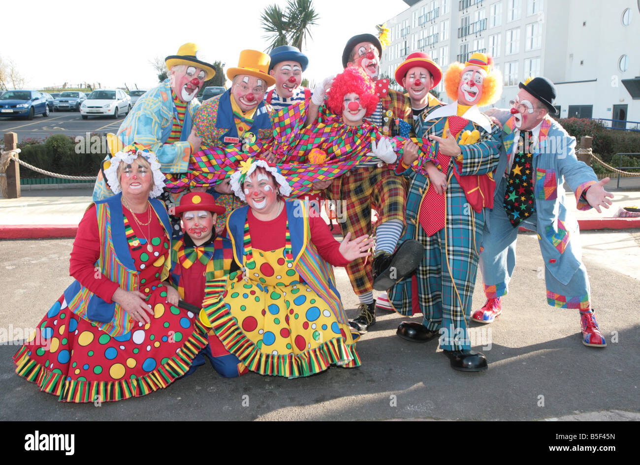mirror reporter beth nell as a clown at butlins clown convension bognor ...