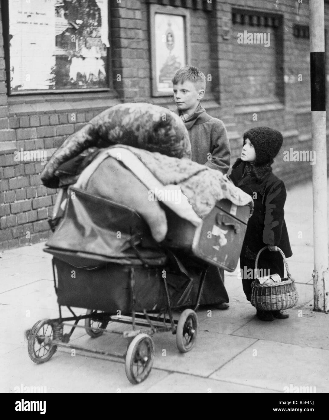 A 1940s pram hi-res stock photography and images - Alamy
