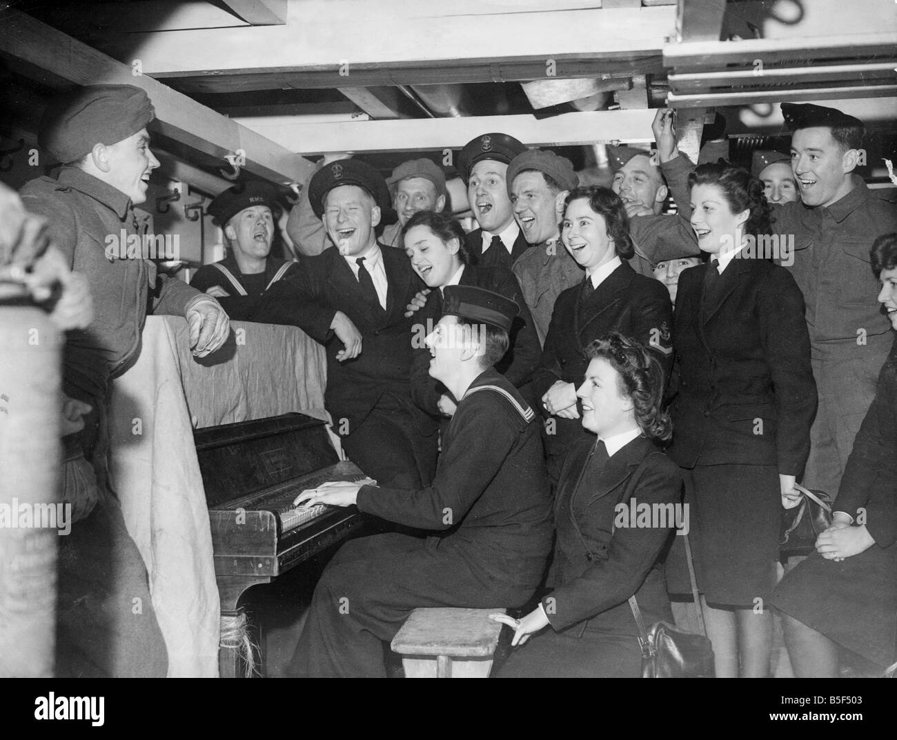 Soldiers singing Black and White Stock Photos & Images - Alamy