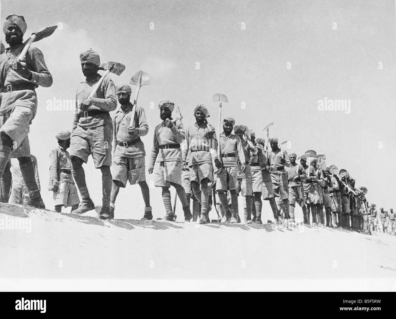 Indian army marching Black and White Stock Photos & Images - Alamy