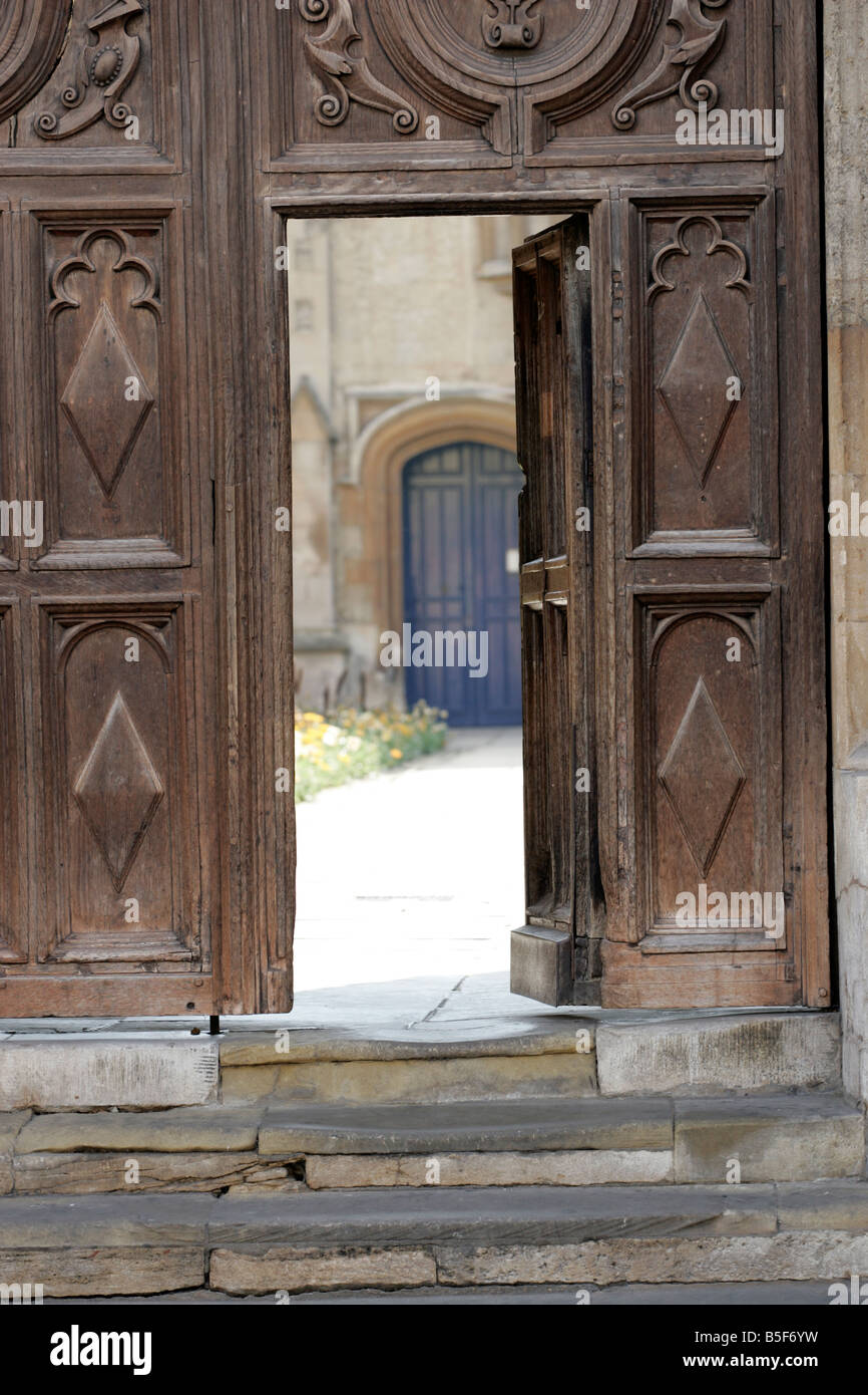 Entranceway entranceways hi-res stock photography and images - Alamy