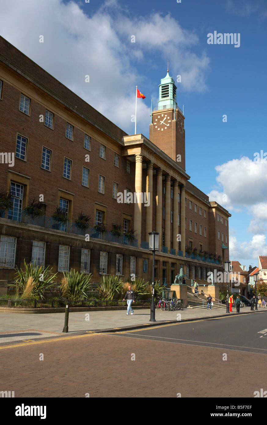 Norwich city hall on a bright & vibrant day, Norfolk, UK Stock Photo ...