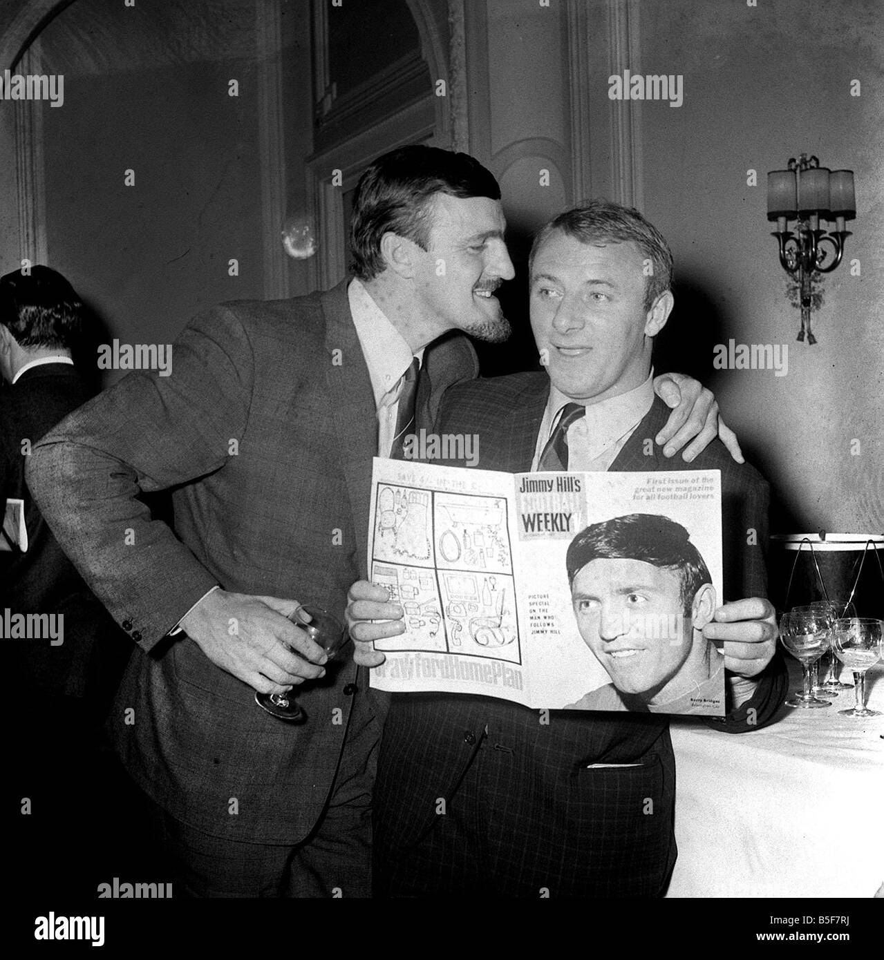 JIMMY HILL AND TOMMY DOCHERTY OCTOBER 1967 Y2K Stock Photo - Alamy