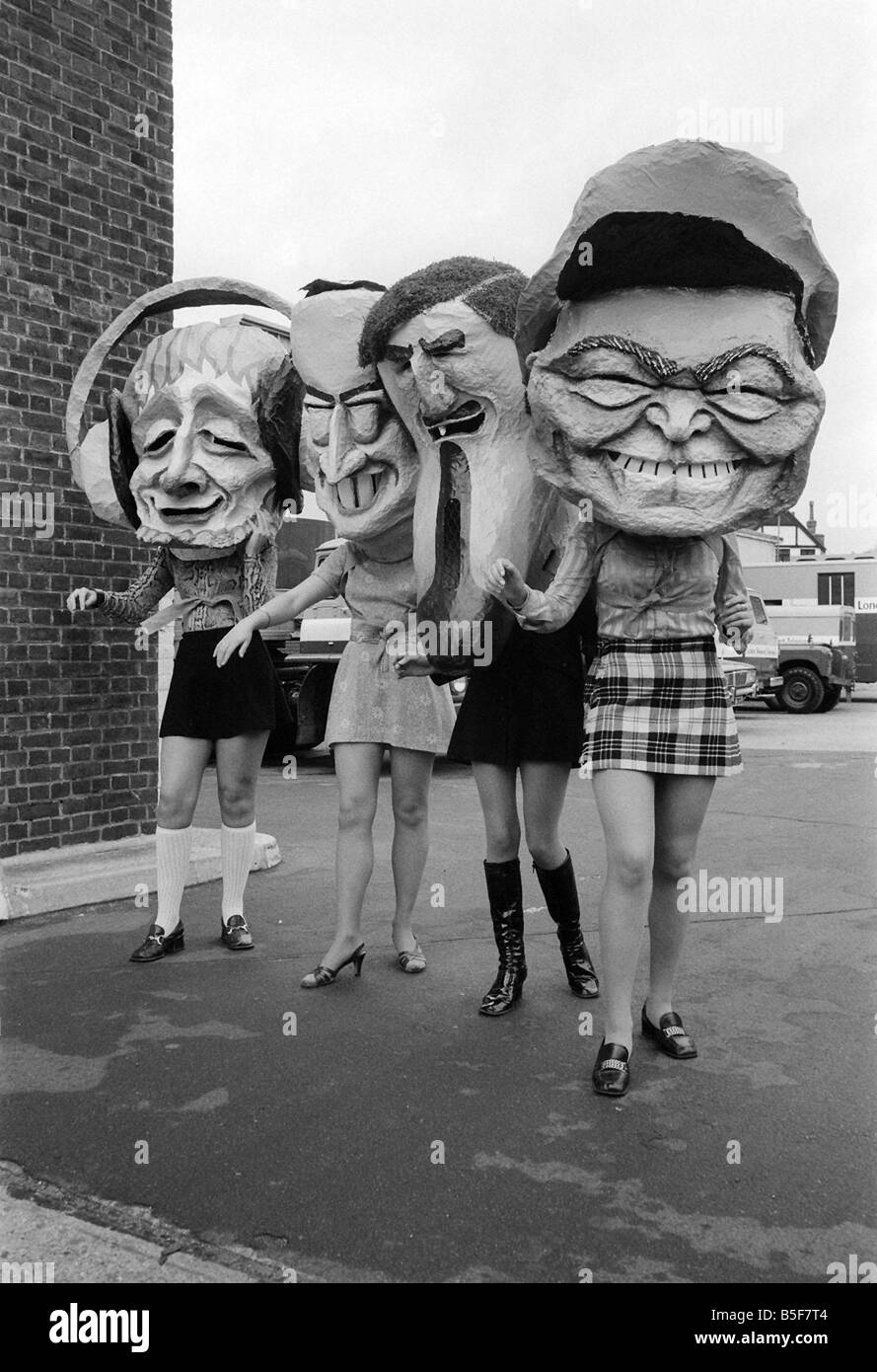 Reg varney hi-res stock photography and images - Alamy