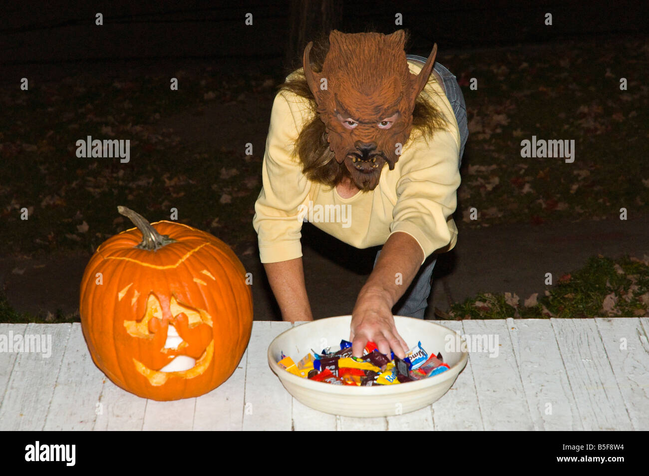 Werewolf halloween monster hi-res stock photography and images - Alamy