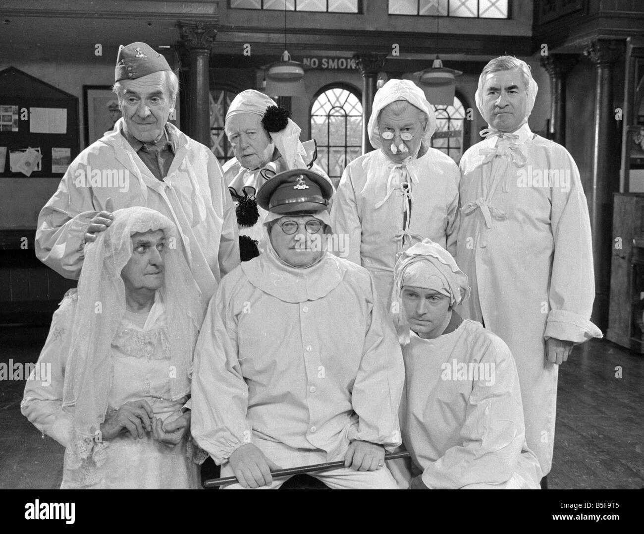 Members Of The Cast Of Dads Army Stock Photos & Members Of The Cast Of ...