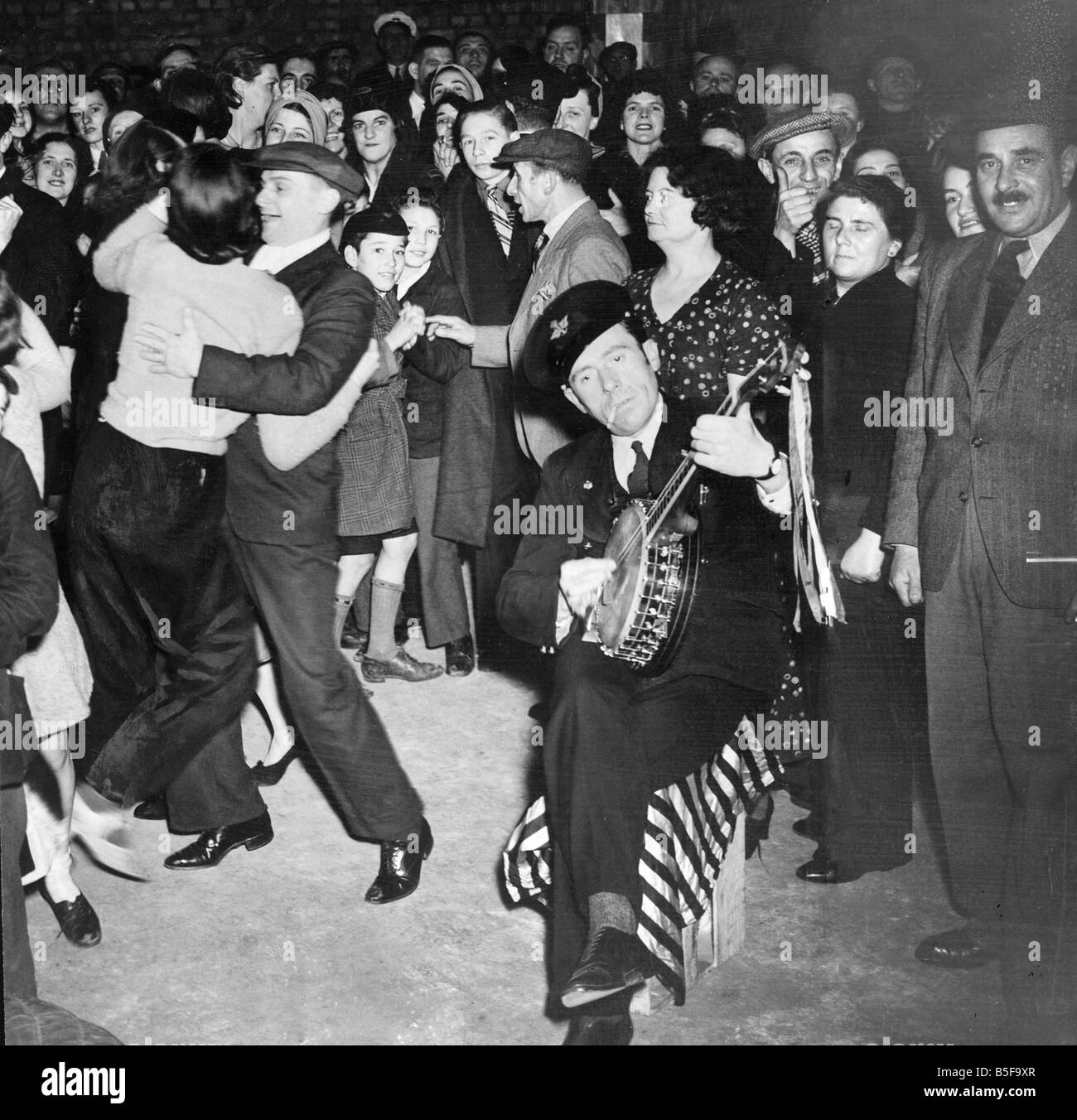 Life goes on as normal for residents of Kent who take cover from the ...