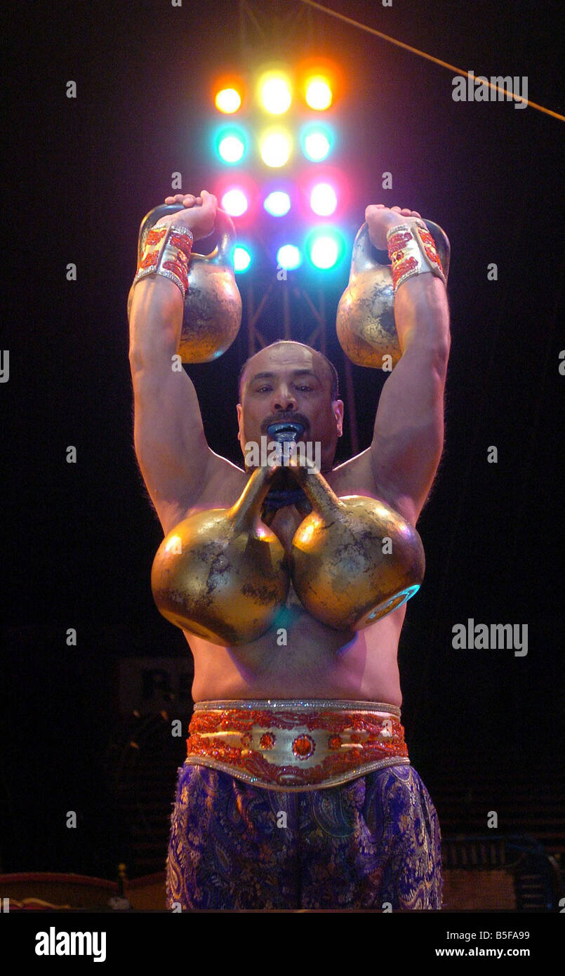 Strong man circus hi-res stock photography and images - Alamy