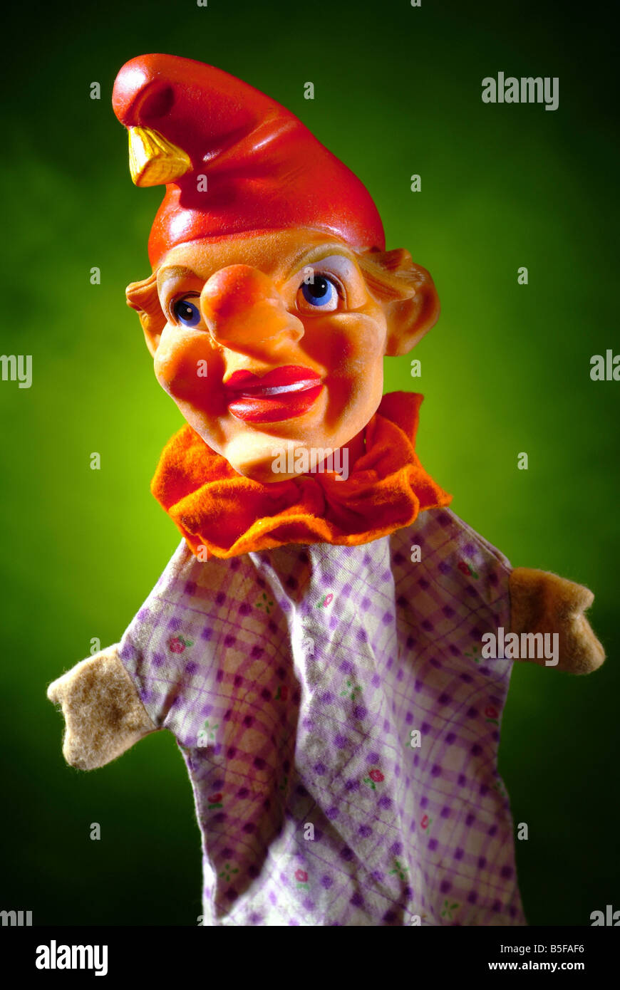 Dwarf theater hi-res stock photography and images - Alamy