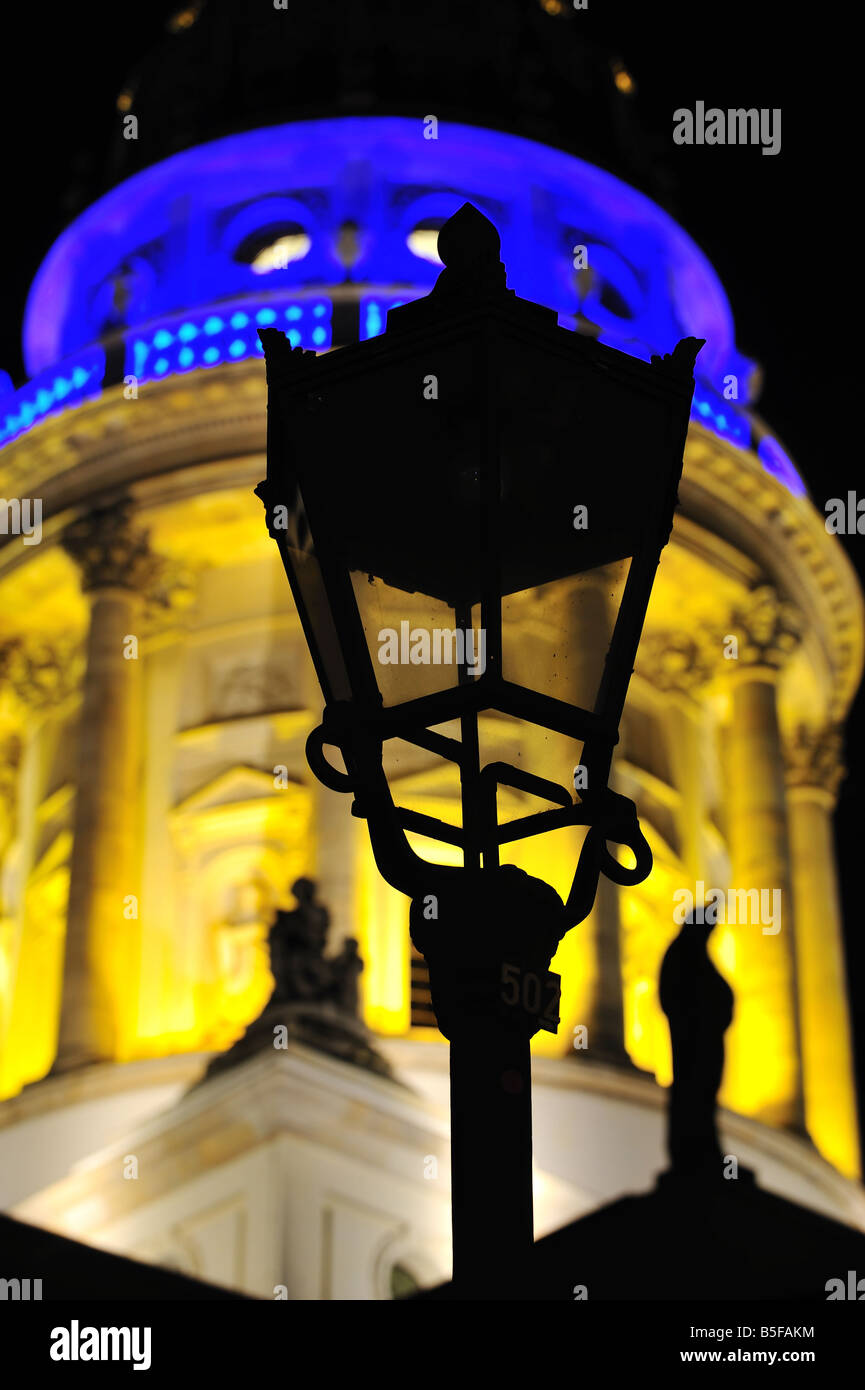 Old latern hi-res stock photography and images - Alamy