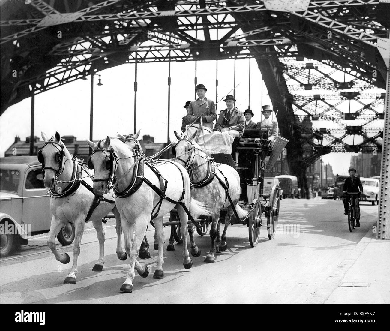 A trial run through the streets of Sunderland for Mr F Douglas ...
