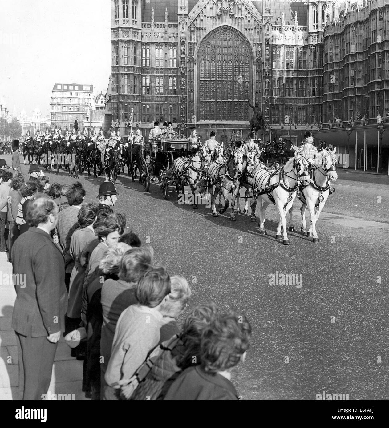 Irish state coach hi-res stock photography and images - Alamy