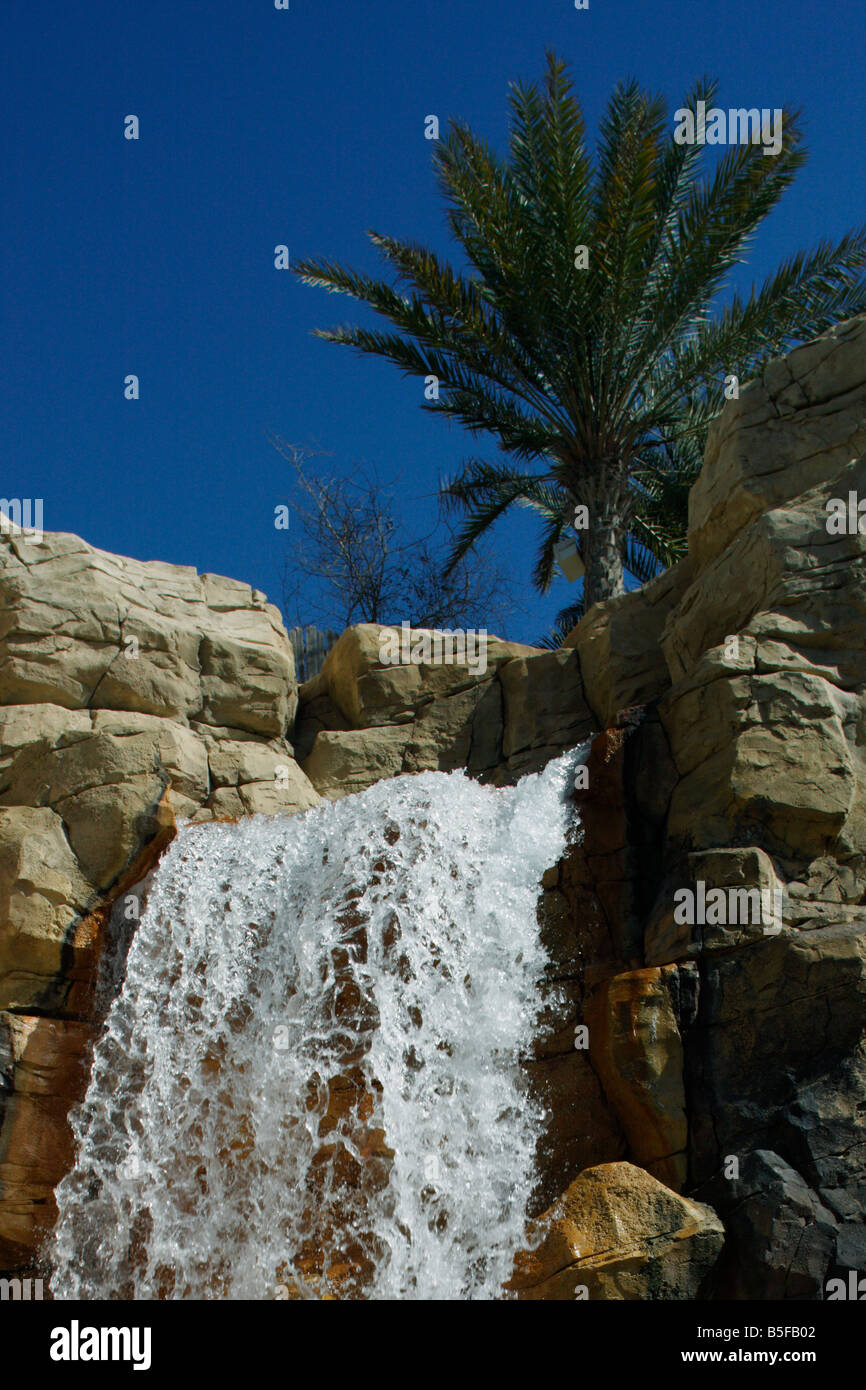 Dubai waterfalls hi-res stock photography and images - Alamy