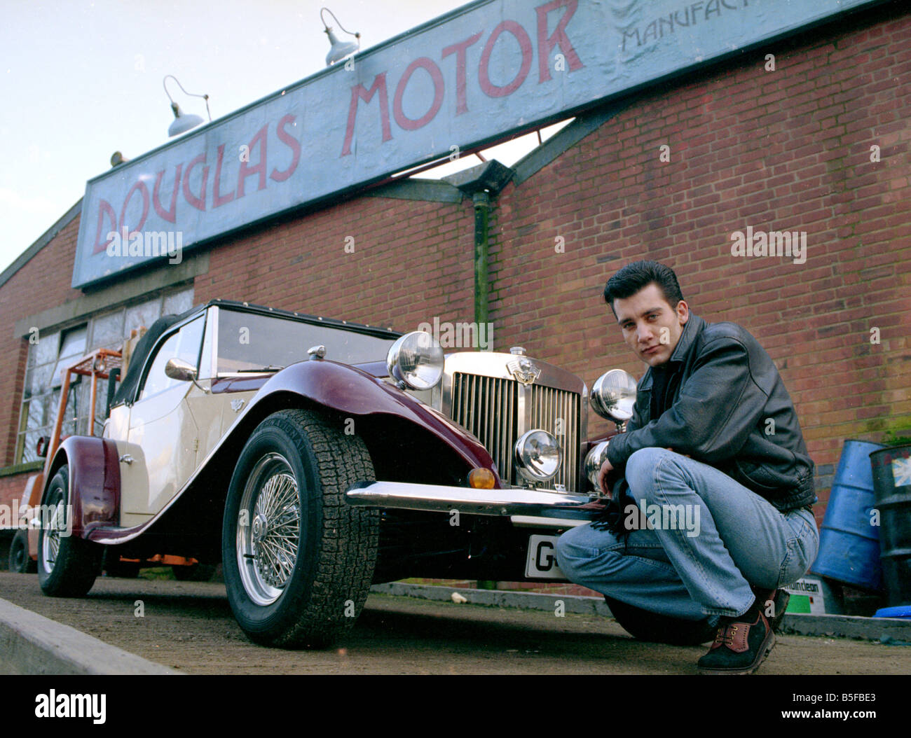 British actor Clive Owen in his role as Derek Love aka Stephen Crane in ...