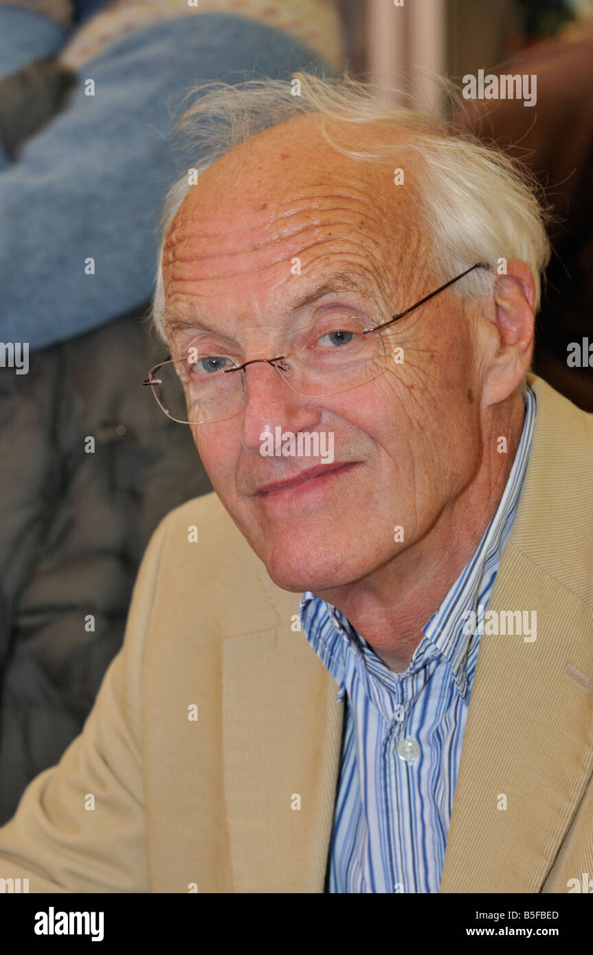 Michael frayn hi-res stock photography and images - Alamy