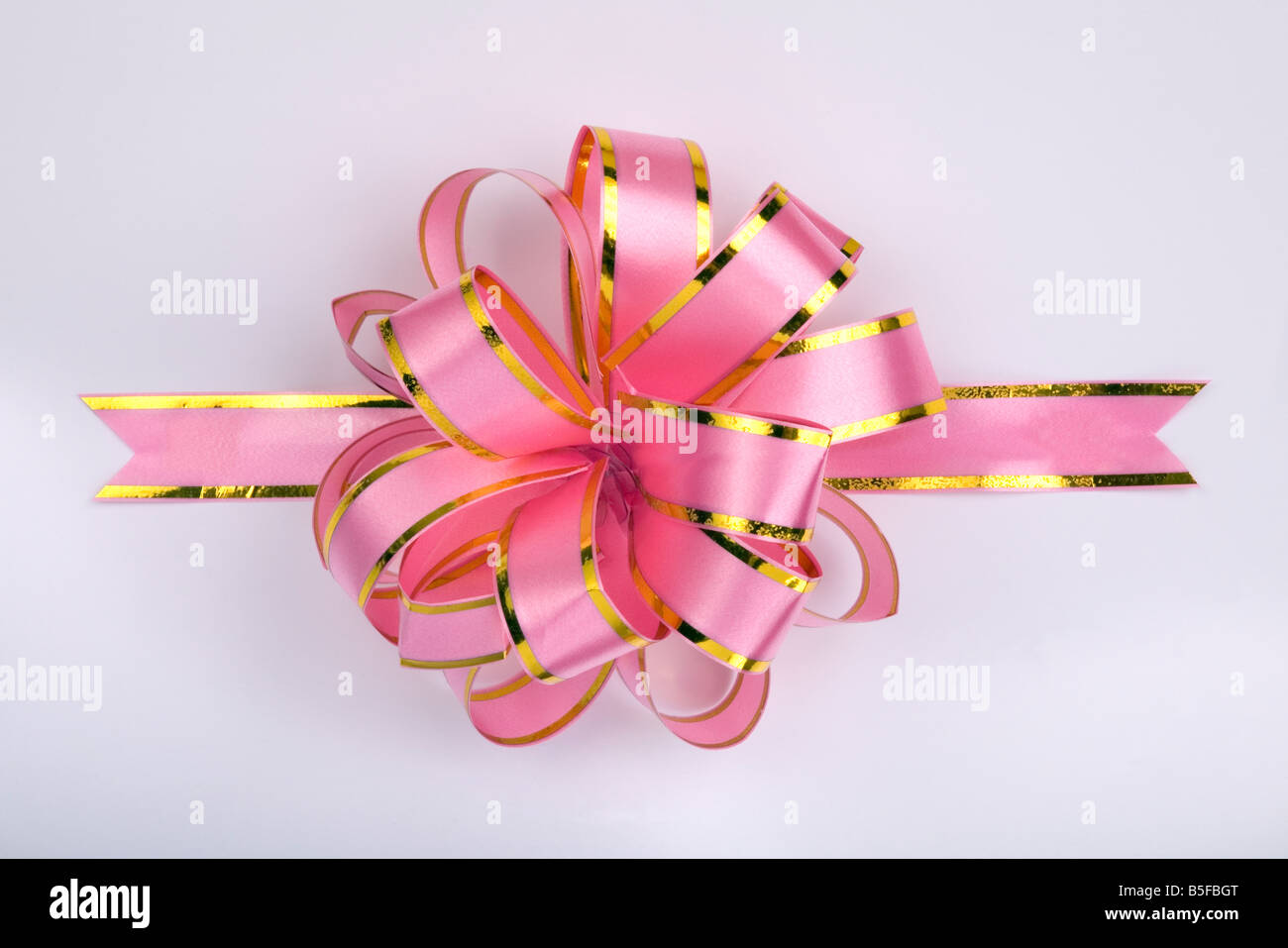 Gift with bow hi-res stock photography and images - Alamy