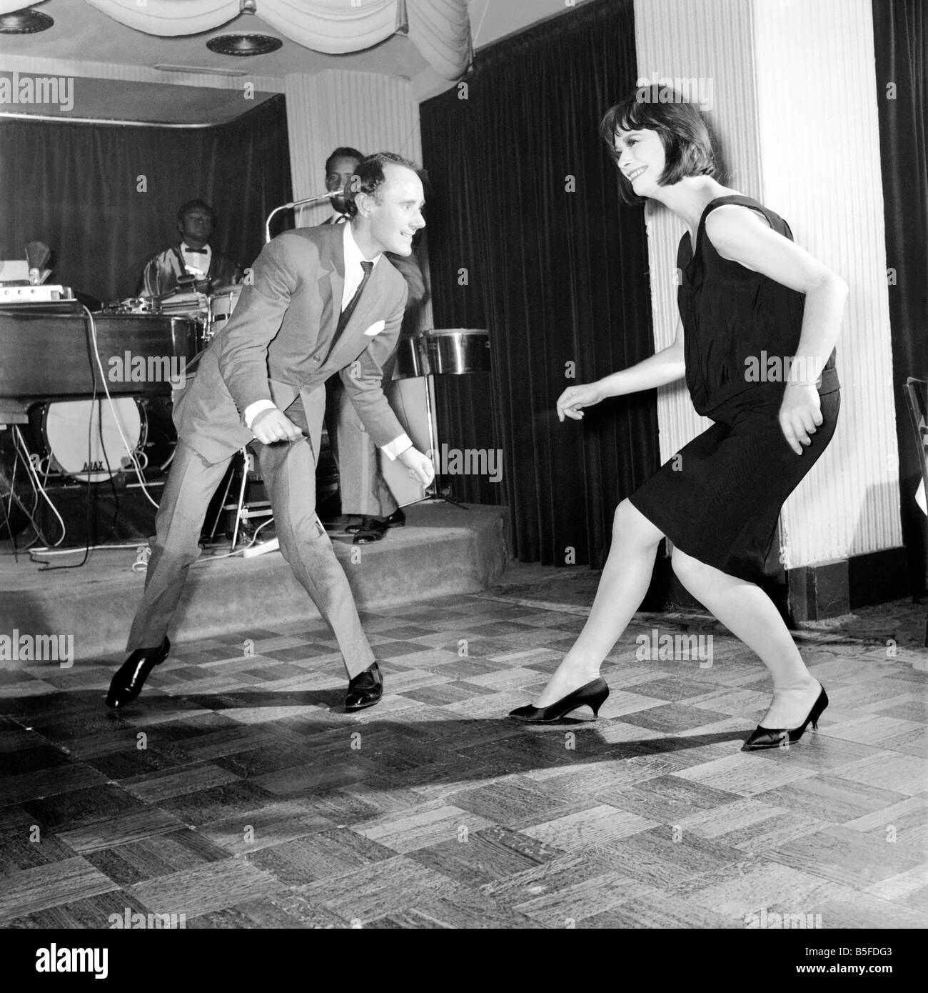 Twist dance 1960s High Resolution Stock Photography and Images - Alamy