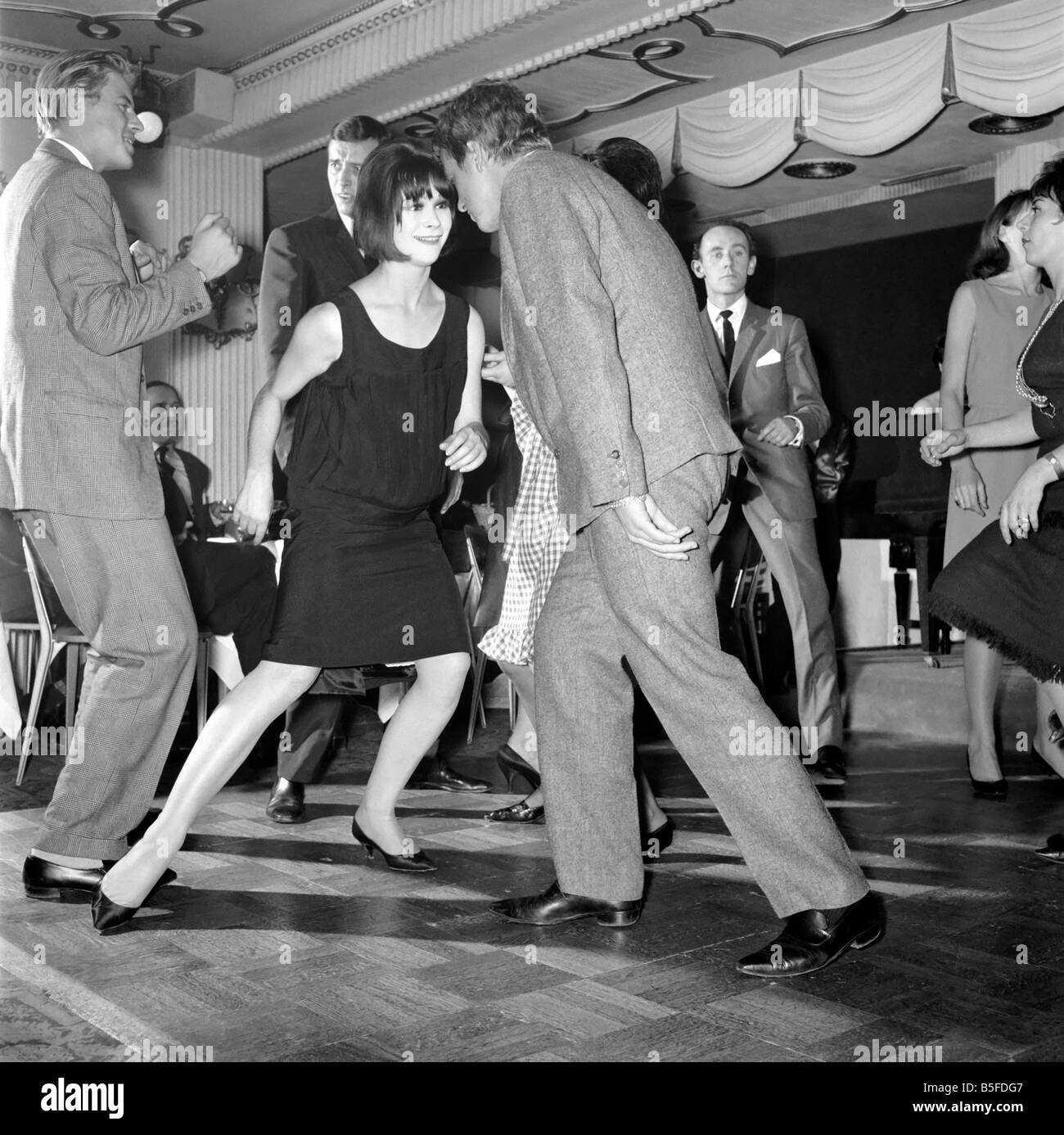 Twist dance 1960s Black and White Stock Photos & Images - Alamy