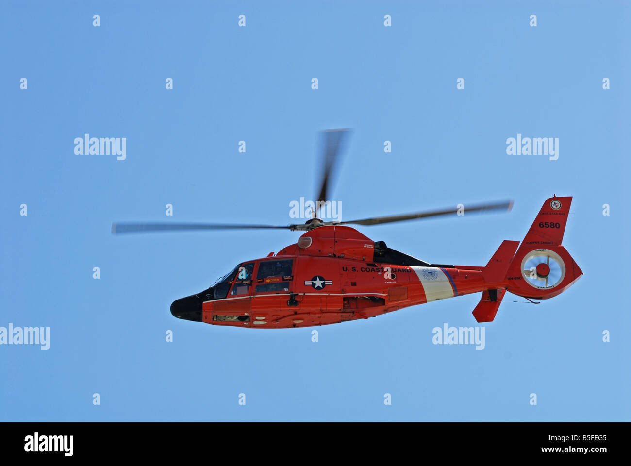 Coast guard rescue helicopter hi-res stock photography and images - Alamy