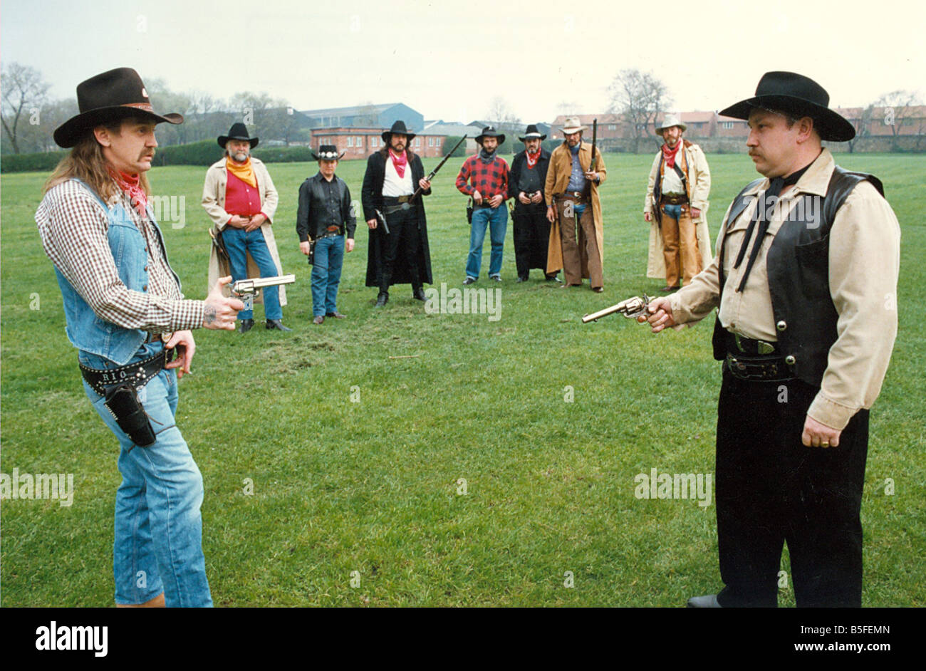 Les Davis Rio takes on harry Callaghan Colorado at the Gunfighters ...