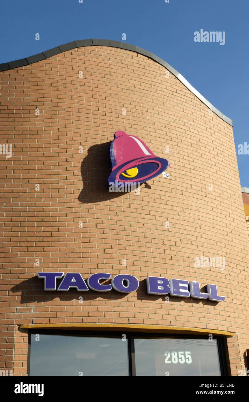 Taco bell sign hi-res stock photography and images - Alamy