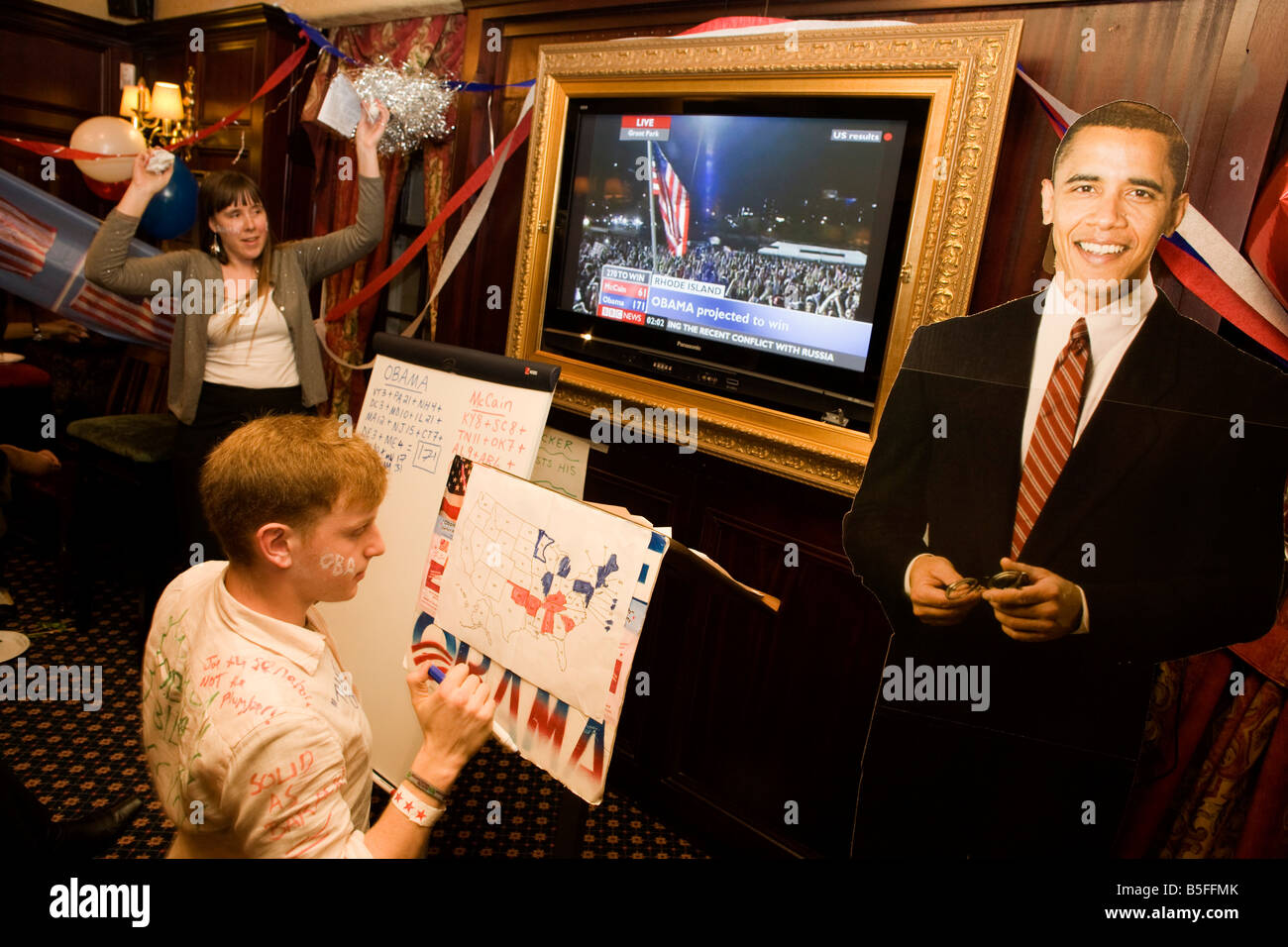 Barack obama election night 2008 hi-res stock photography and images ...