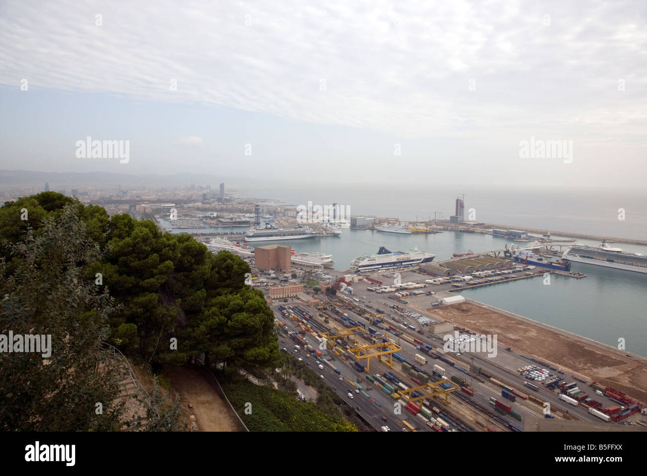 Spanish container port hi-res stock photography and images - Alamy