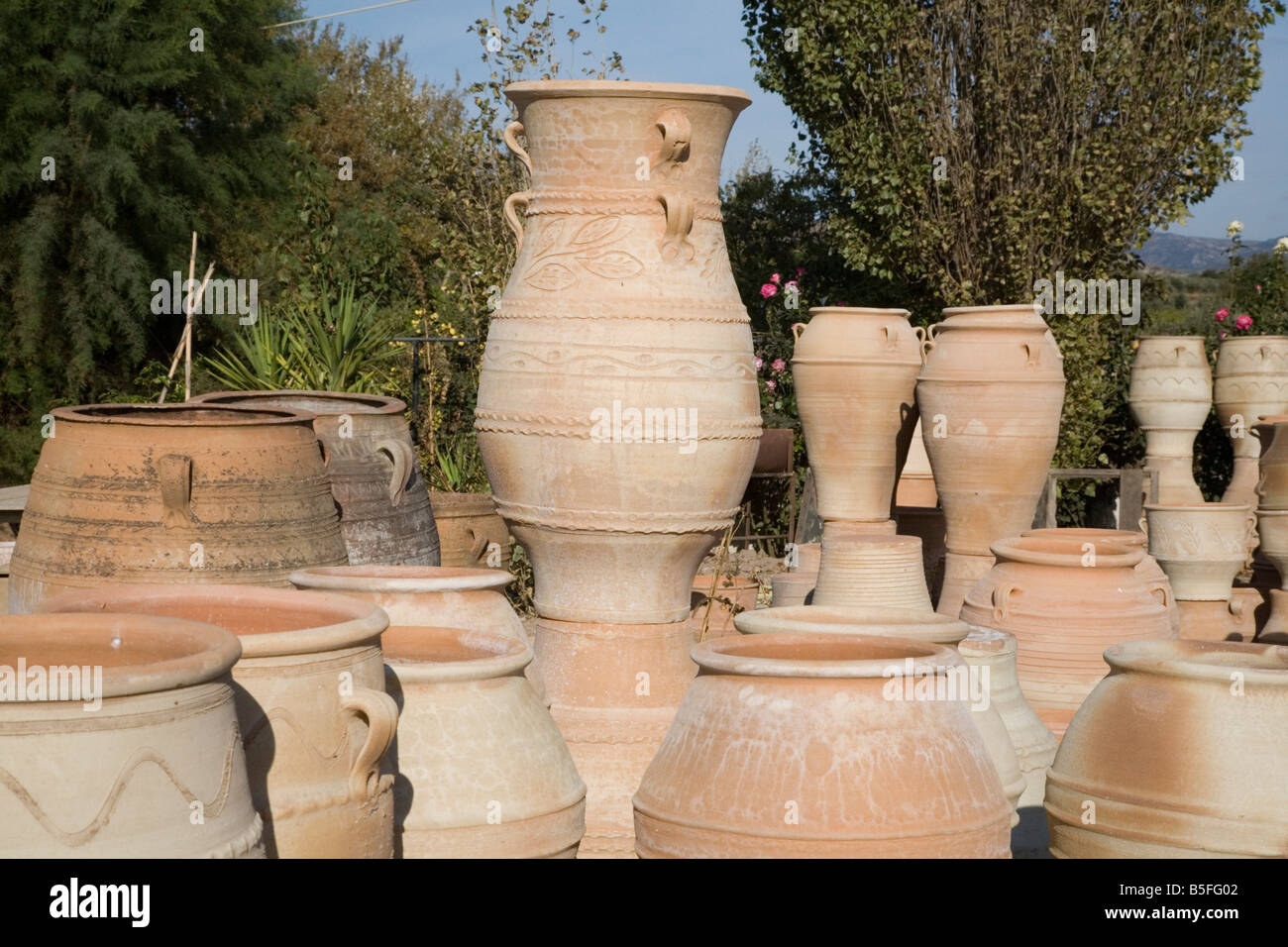 Greek storage jars hi-res stock photography and images - Alamy
