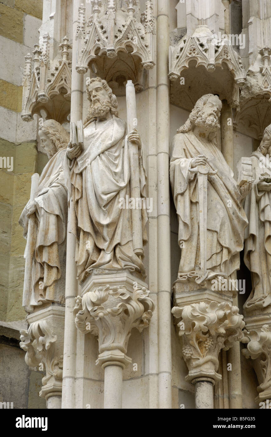 Gothic carving hi-res stock photography and images - Alamy