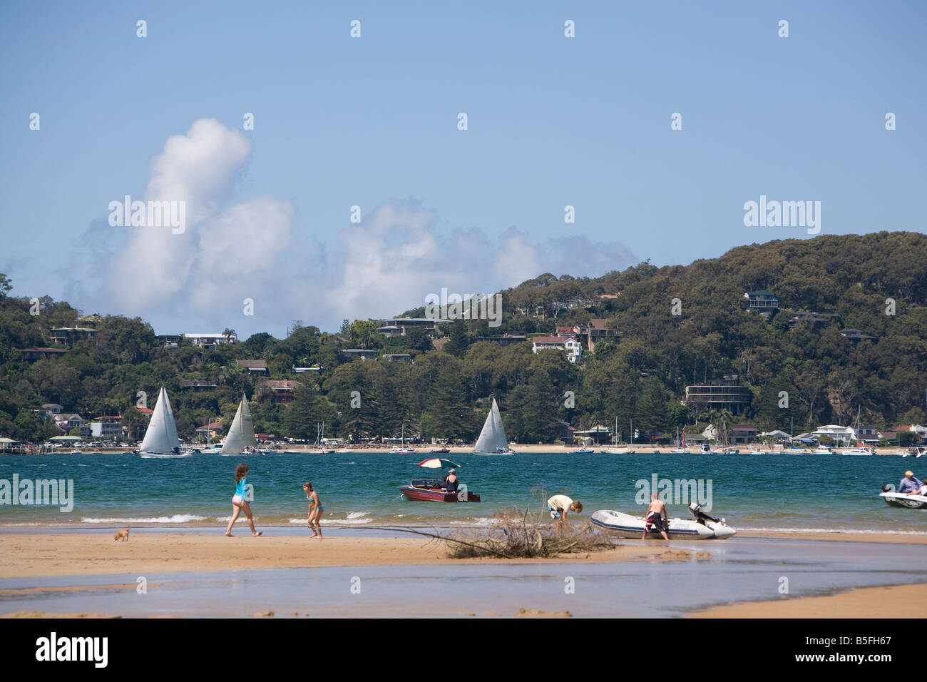 Mackerel beach sydney australia hi-res stock photography and images - Alamy