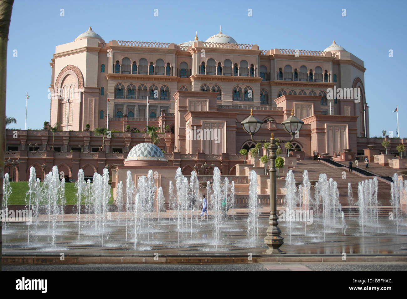 Emirates Palace Hotel Abu Dhabi UAE Exterior Design Stock Photo - Alamy