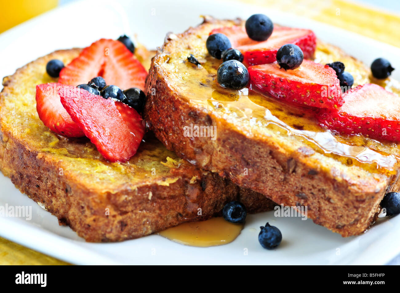 French toast with syrup hi-res stock photography and images - Alamy